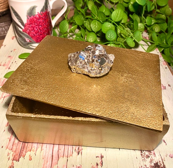 Gold Trinket Box With Sparkling Gold Pyrite as the Handle | Etsy