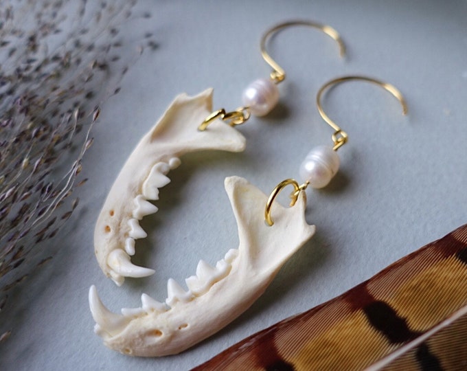 Elegance Mink Jaw Earrings Wiht Real Pearls, Jawbone Earrings, Nature ...