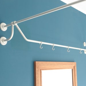 U Shaped Standing Oval Fitting and Dressing Room With Clothes Hanger ...