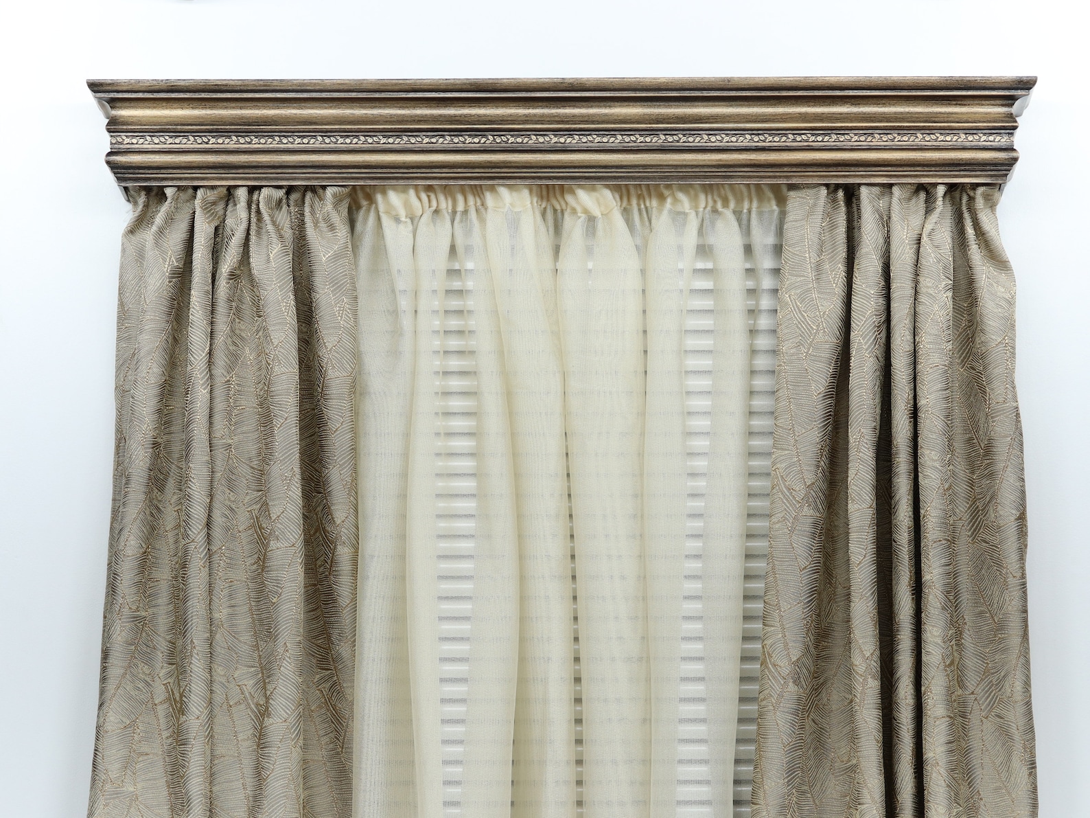 Double Window Cornice & Rail, Wooden Window Valance With Rail ...