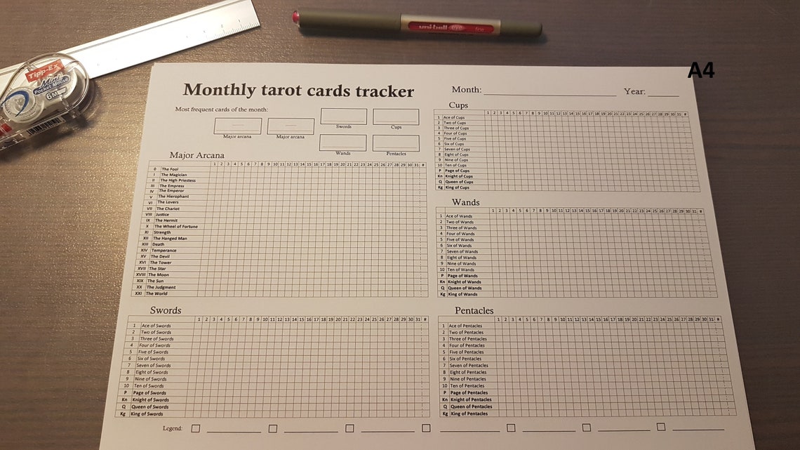 Monthly Tarot Cards Tracker A4 - Etsy