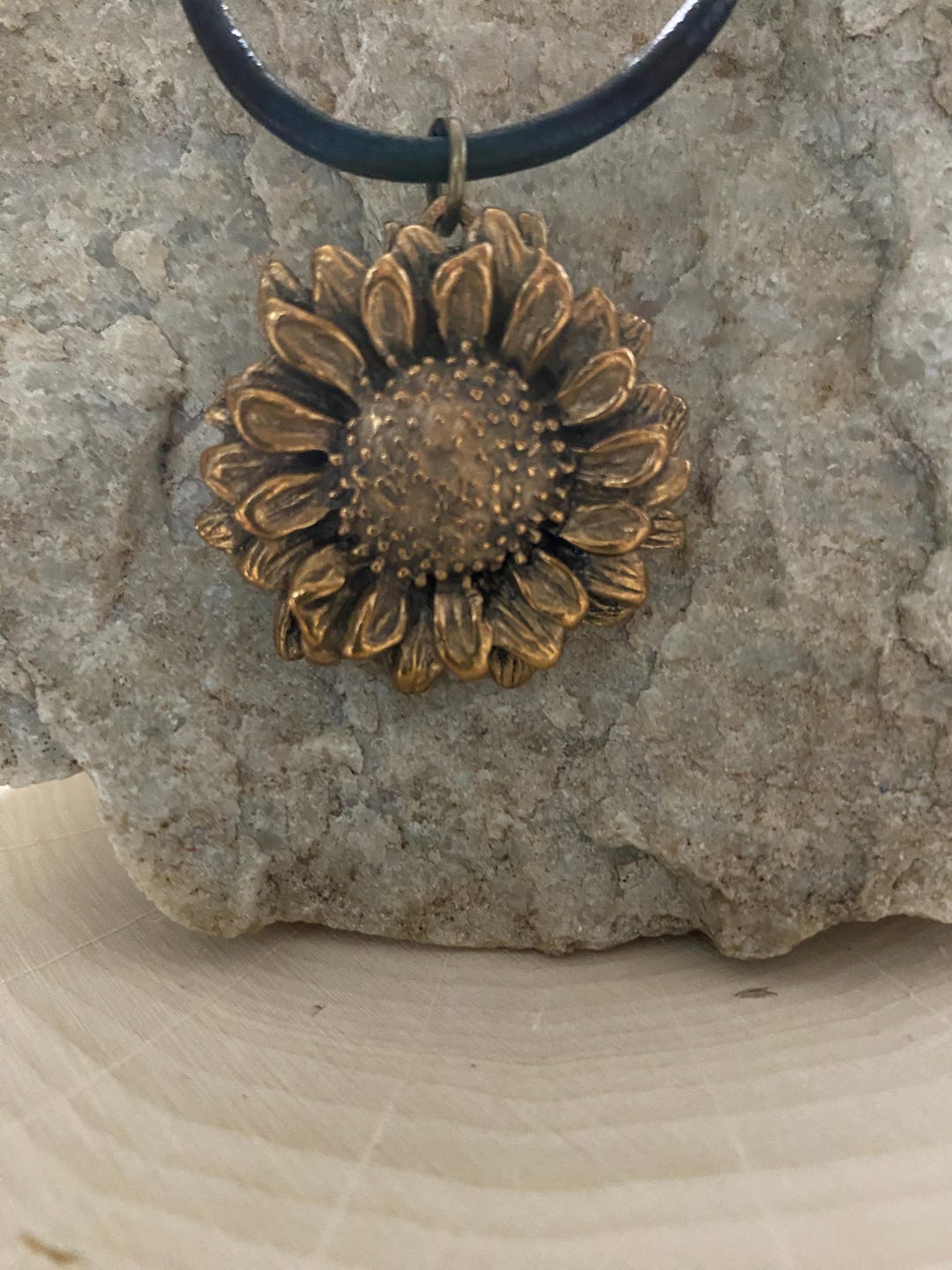 Sunflower Pendant Necklace Solid Bronze - Etsy