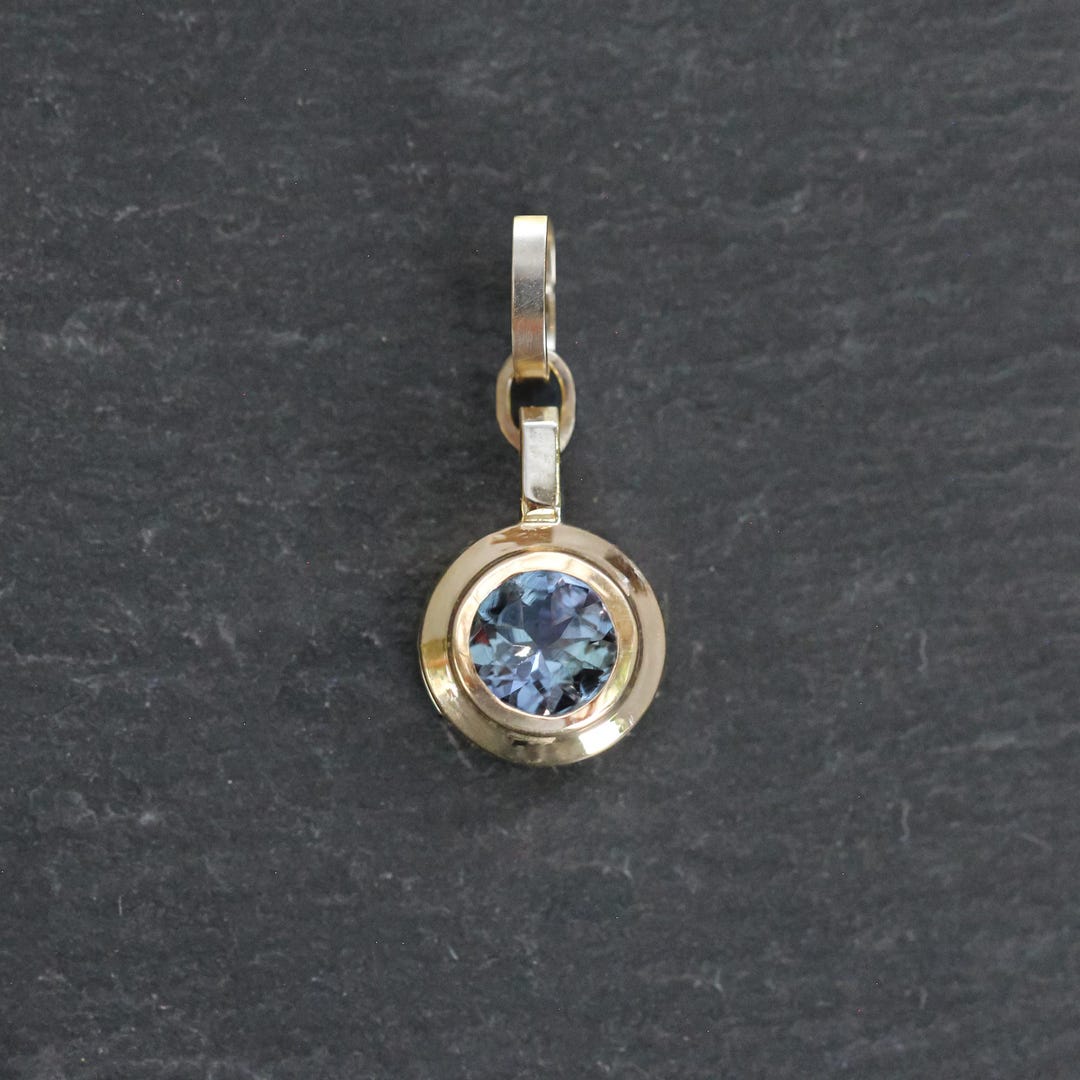 14k Gold + Color Change Tanzanite Pendant - Etsy