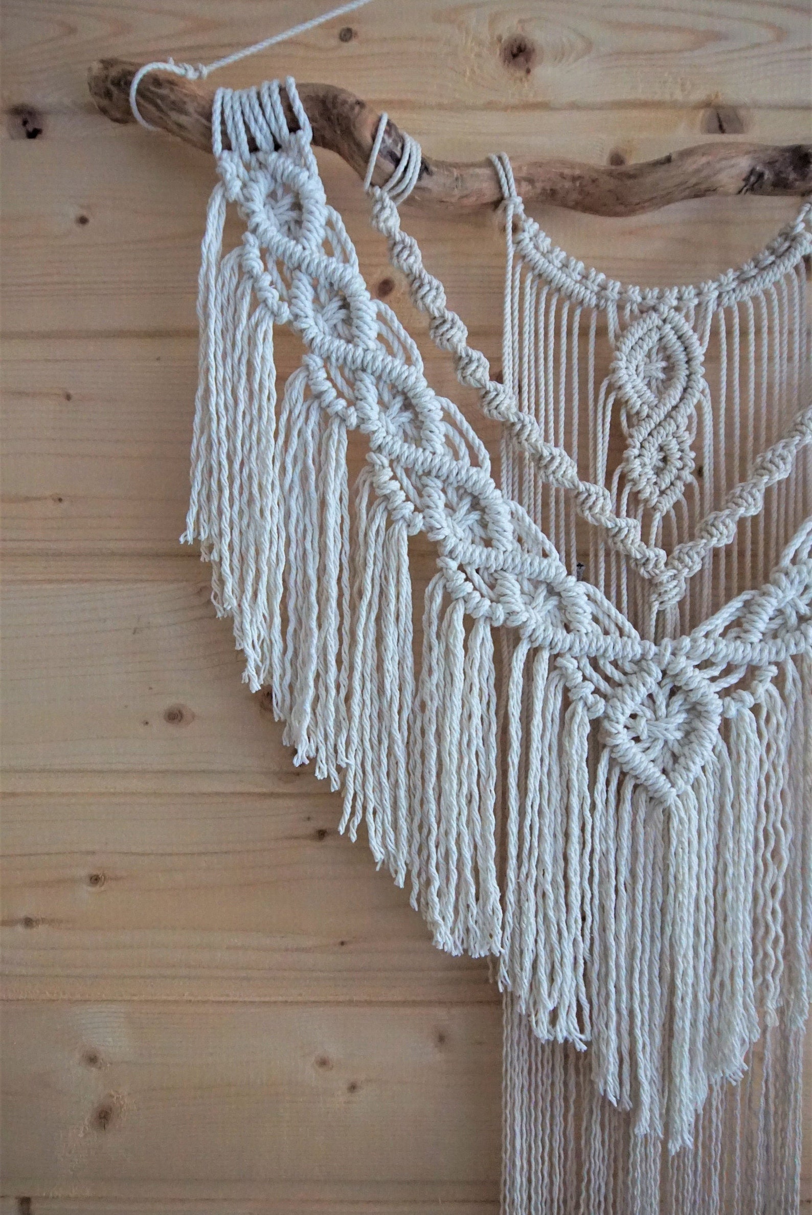 Macrame wall hanging Bohemian macrame decor Boho wall | Etsy