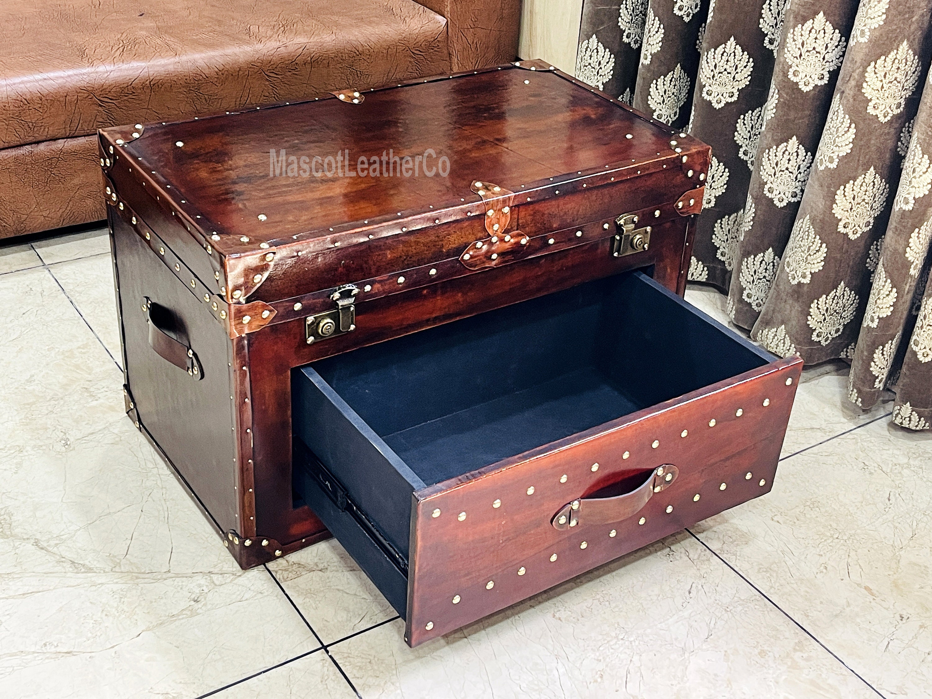 Handmade Leather Coffee Table Trunk Luxury Leather Chestnut Brown Trunk ...
