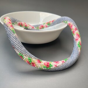 DIY Tea Rose Bead Crochet Rope Necklace Kit - Gray Pink Flower Pattern ...