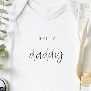 Hello Daddy Baby Announcement Onesie® for Husband, Pregnancy ...