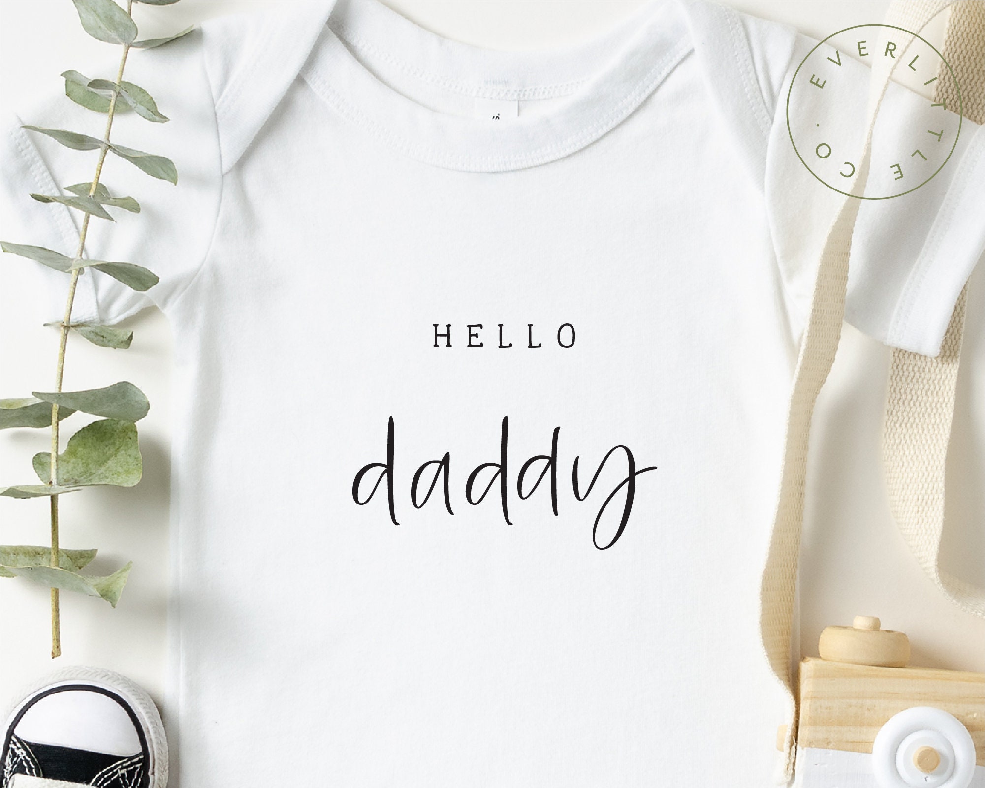 Hello Daddy Baby Announcement Onesie for Husband Pregnancy | Etsy