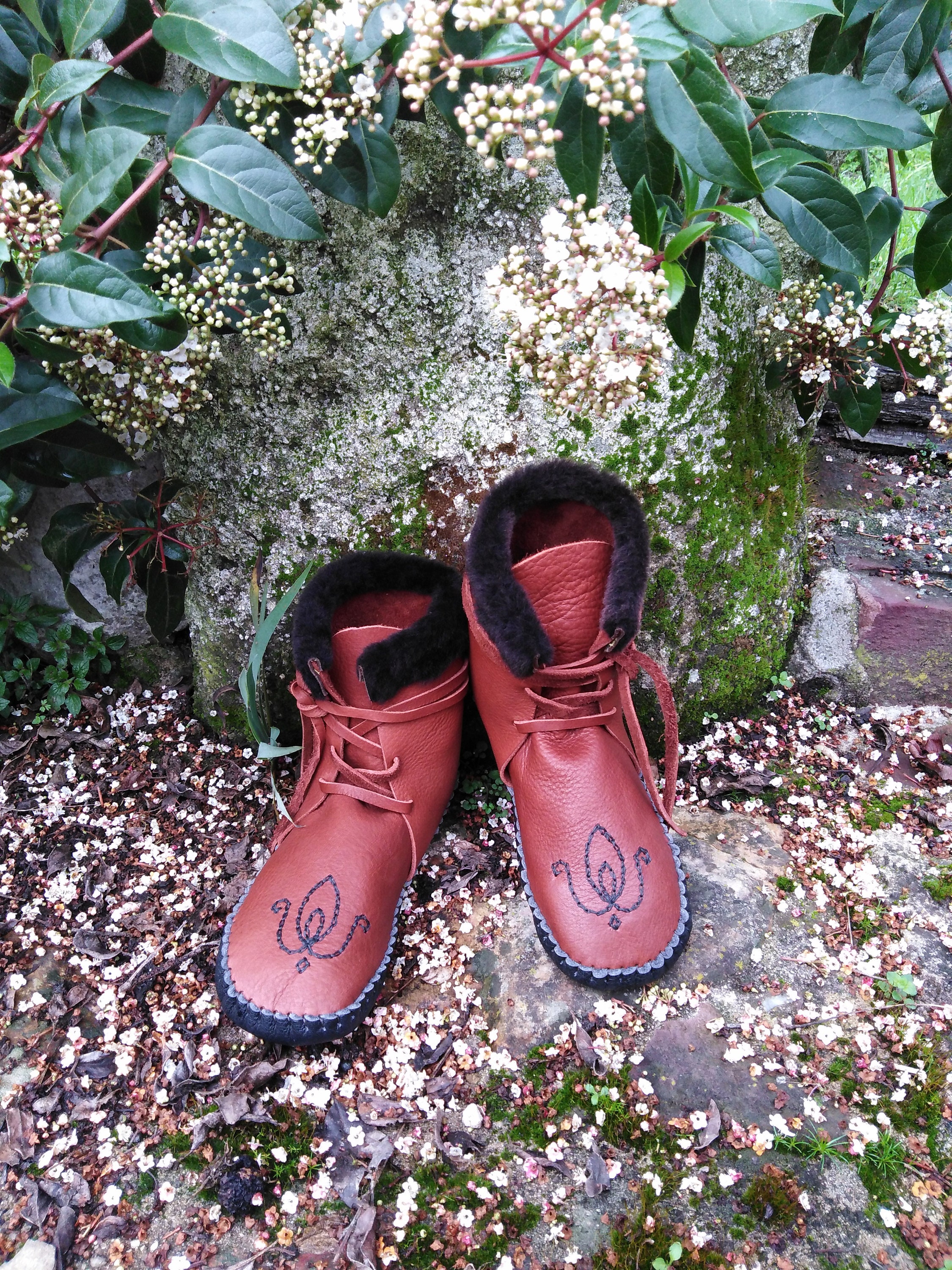 Women Mocassin Furry Boots // Embroidered Buffalo Leather // | Etsy