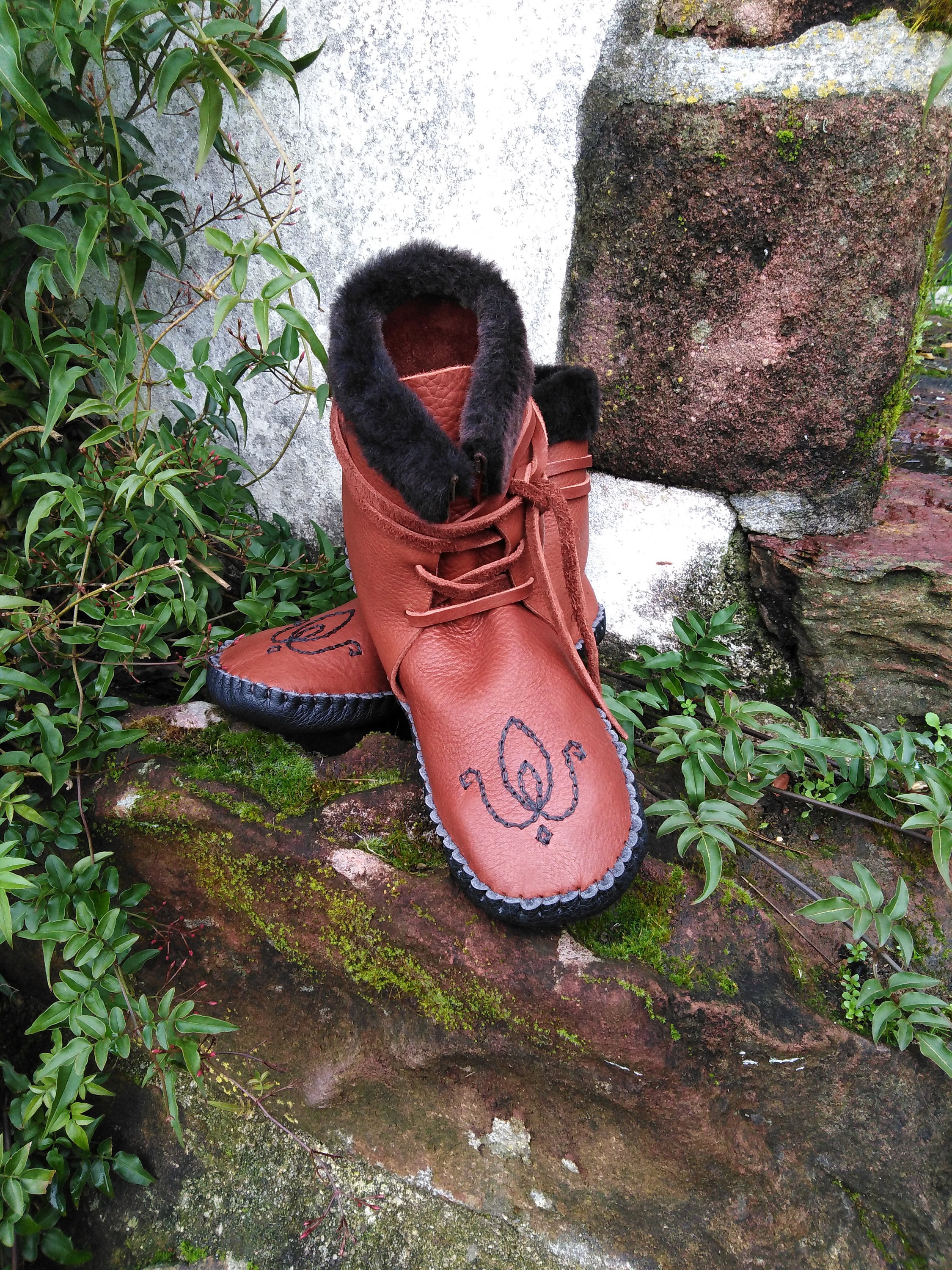 Women Mocassin Furry Boots // Embroidered Buffalo Leather // | Etsy