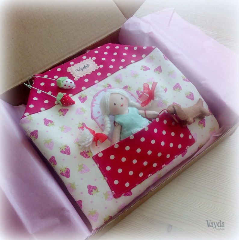 Dollhouse Sewing Pattern & Tutorial – DIY Soft Textile Dollhouse With 4 ...