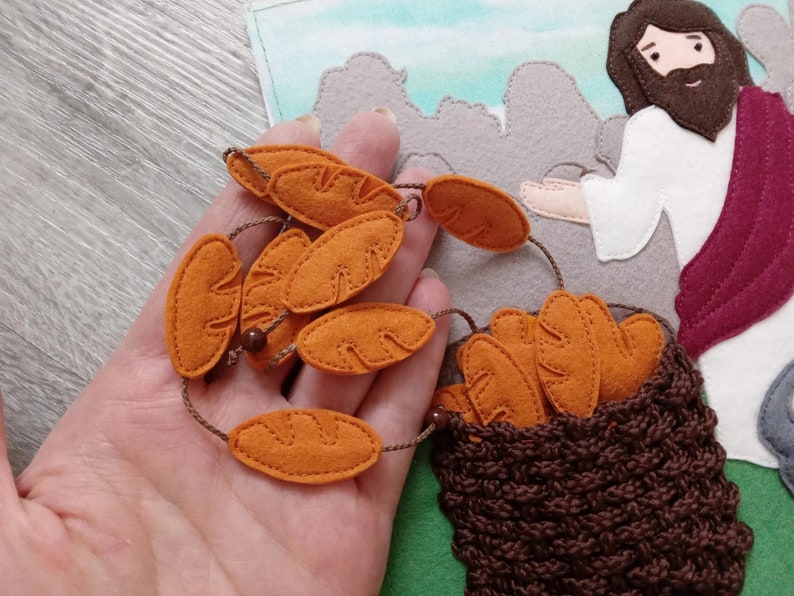 Jesus Feeds the 5000, BIBLE STORIES Quiet Book Pattern, 5 Loaves of ...