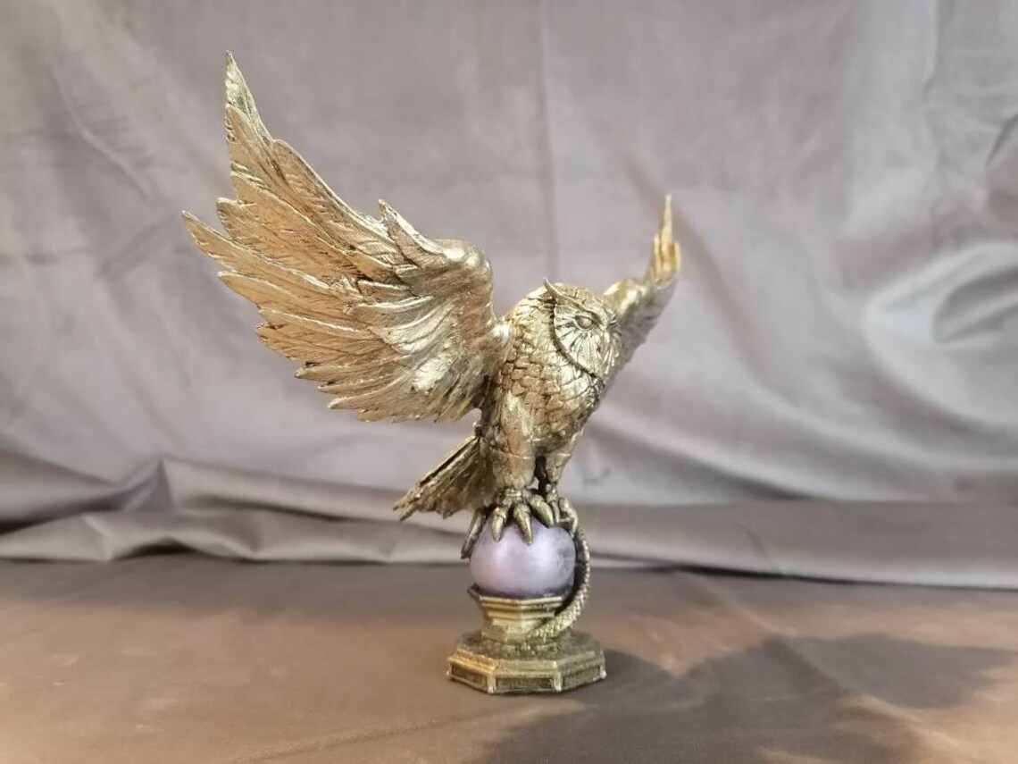 Dumbledore's top of the desk. Hogwarts Owl Lectern | Etsy