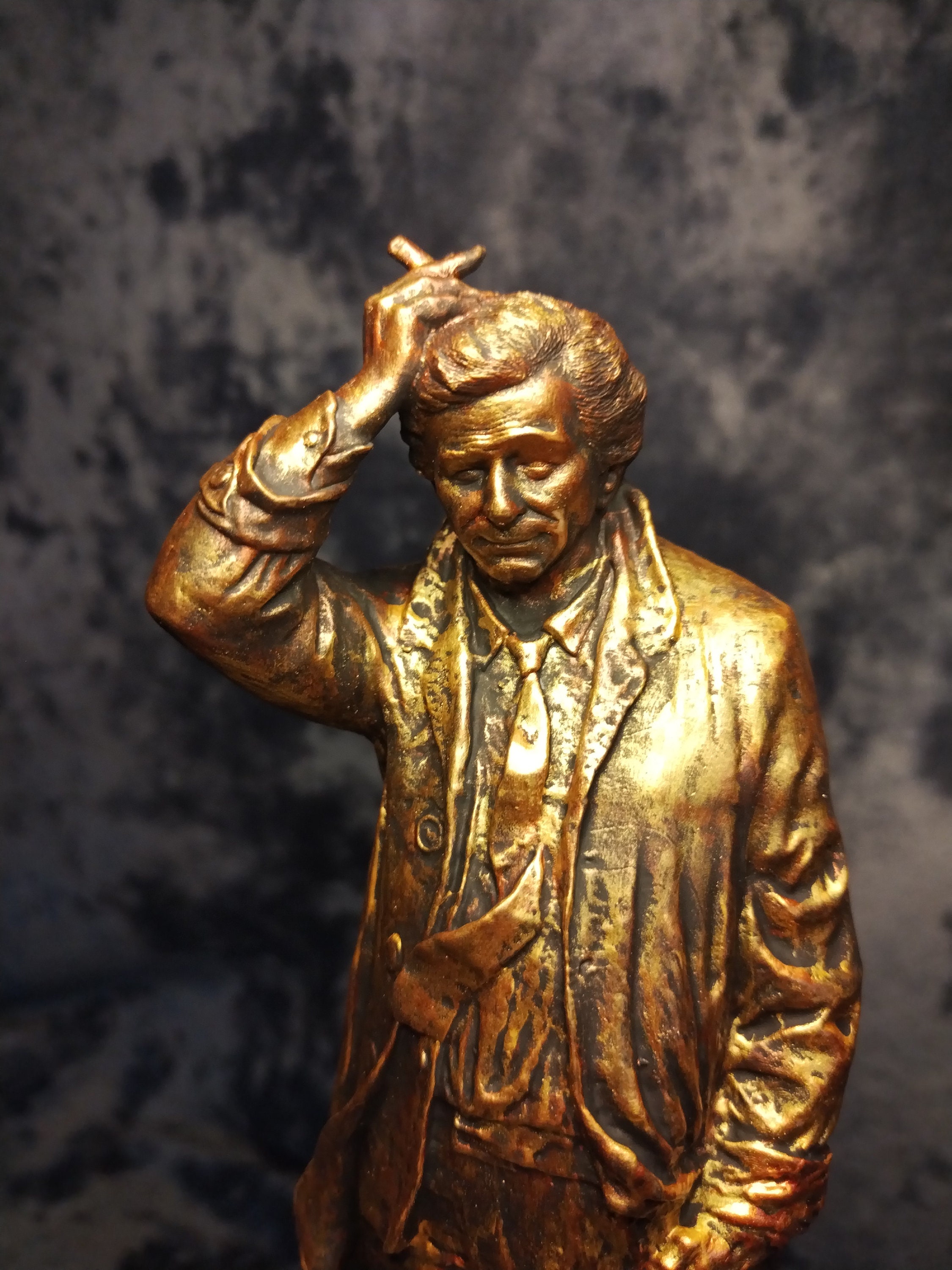 Customizable Lieutenant Columbo Statue Trophy - Etsy