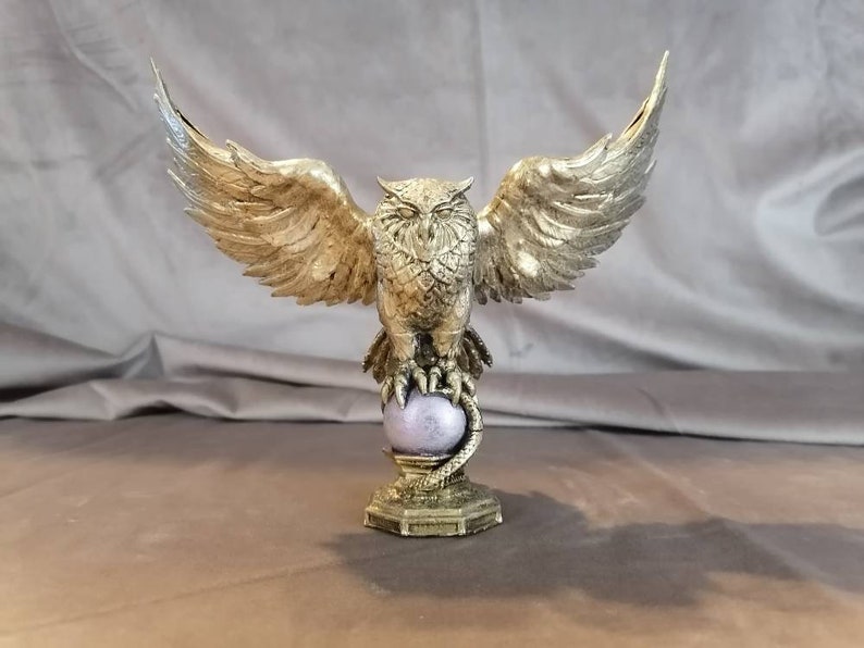 Dumbledore's top of the desk. Hogwarts Owl Lectern | Etsy