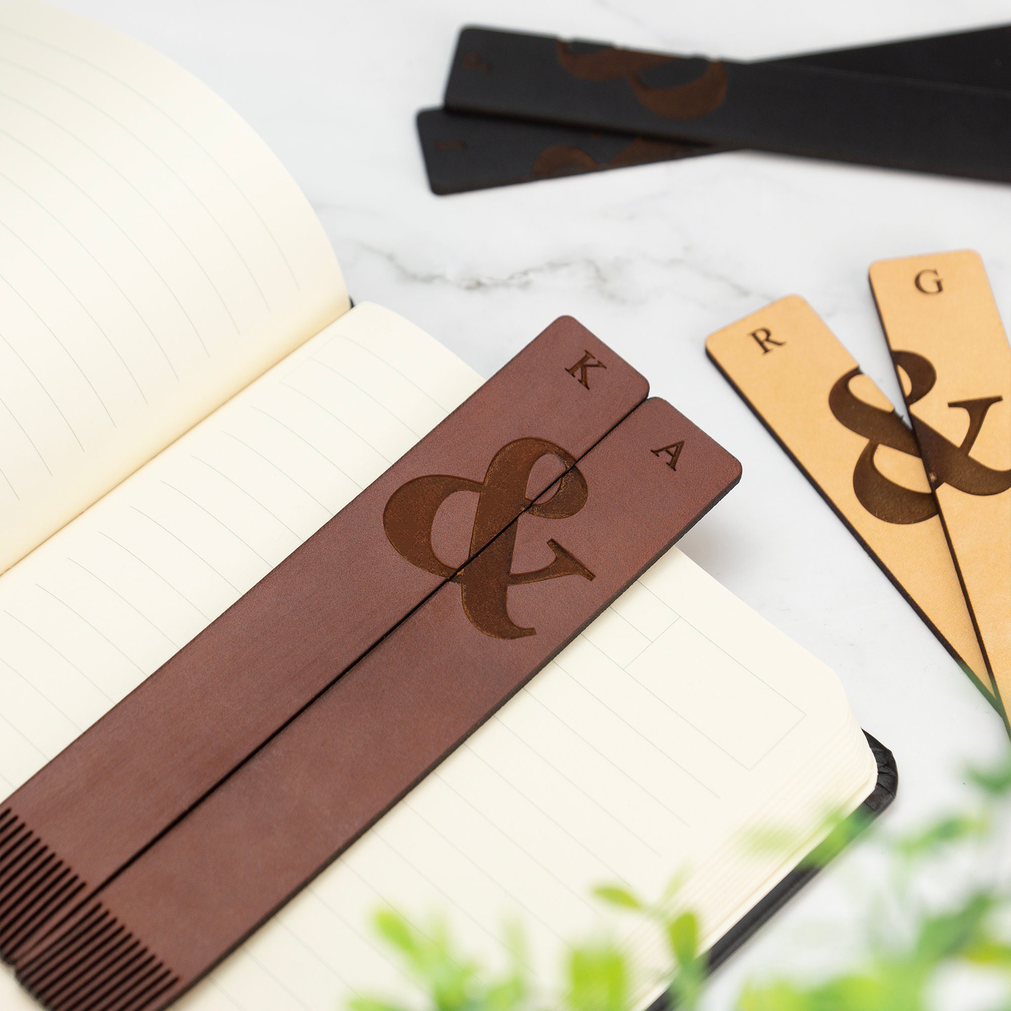 Personalised Leather Bookmark Set With Ampersand & Initials - Etsy