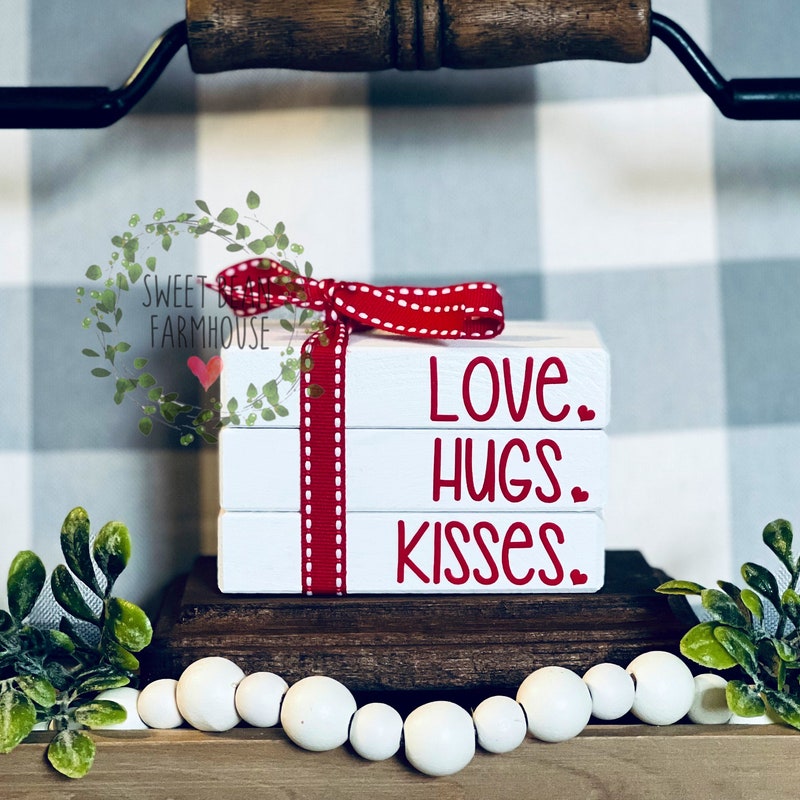 Valentines Day Farmhouse - Etsy
