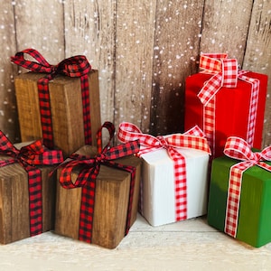 Set of 3 Wooden Christmas Gifts Farmhouse Christmas Décor Rustic ...