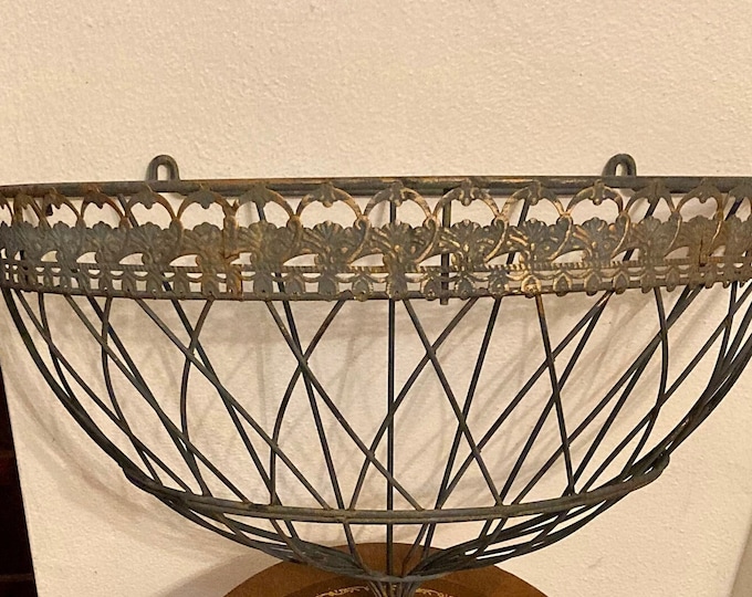 Wire Wall Mount Planter Baskets, Metal Wall Hanging Wire Planter, Iron ...