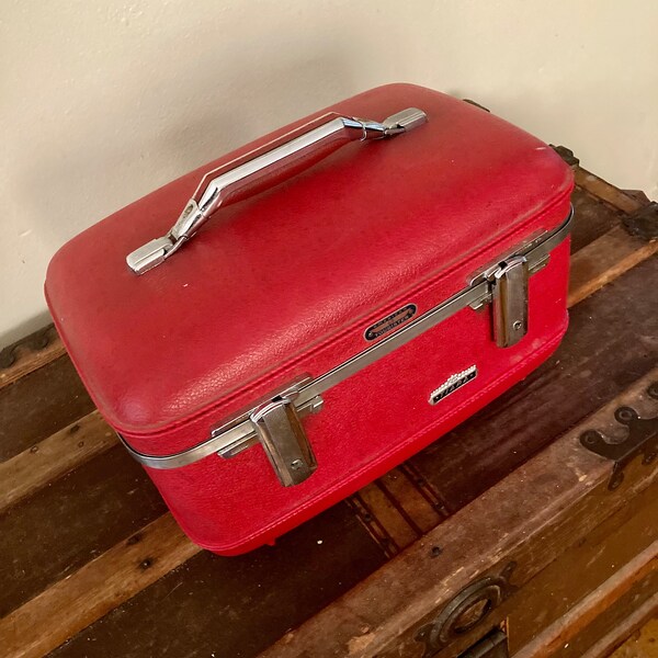 Vintage Train Case - Etsy