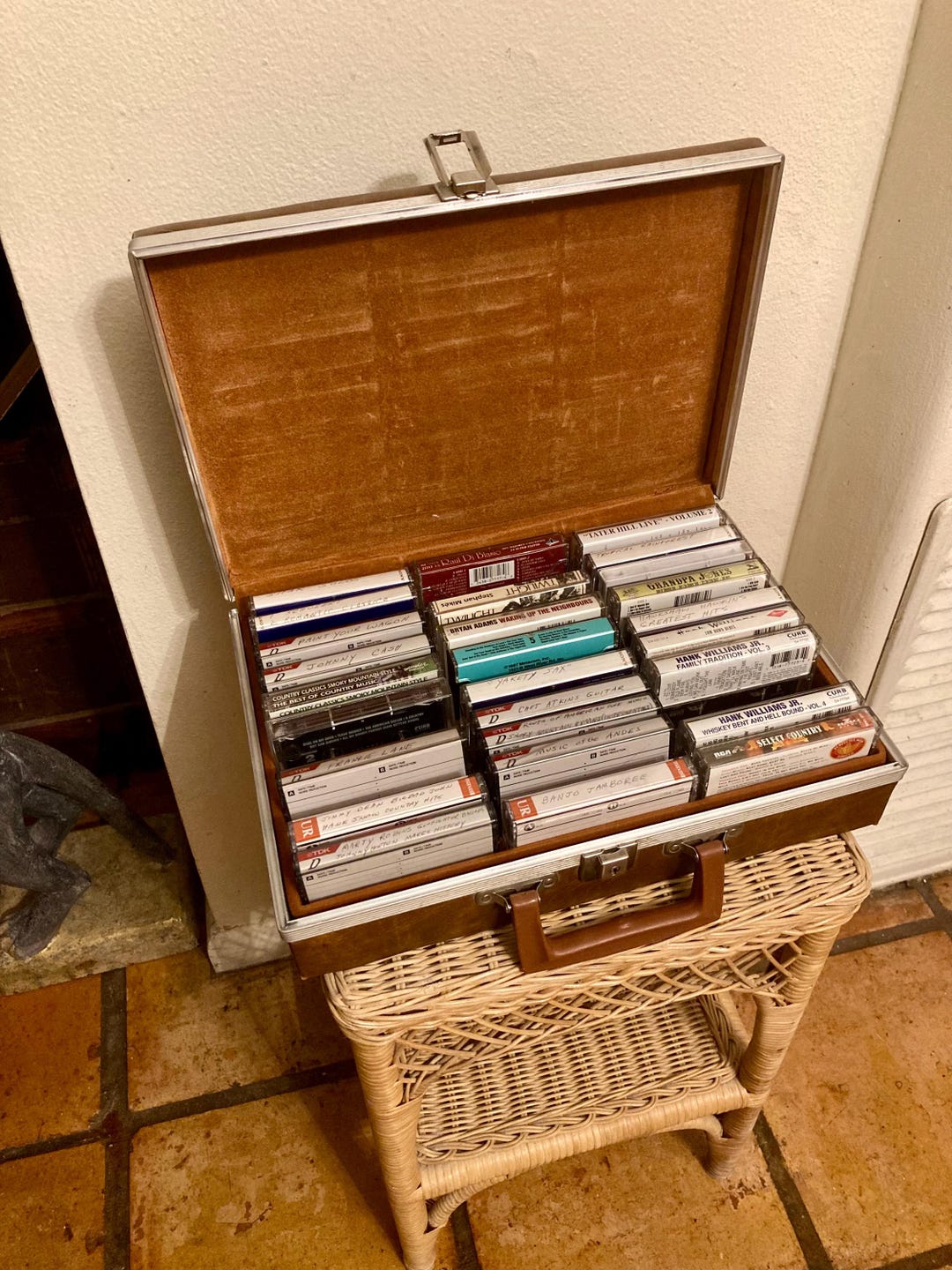Vintage Cassette Storage Case for 30 Cassettes, Faux Leather Music ...