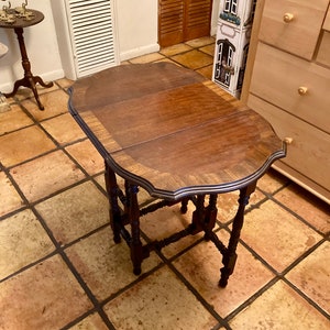 Vintage Wood Drop Leaf Butterfly End Table, Vintage Gated Leg Folding ...