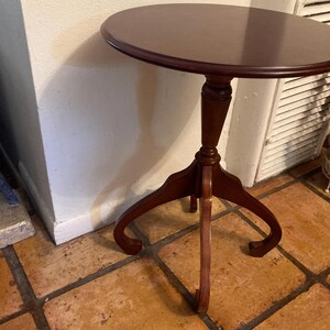 Vintage Round Pedestal Cocktail Table, Vintage Bombay Accent Table ...