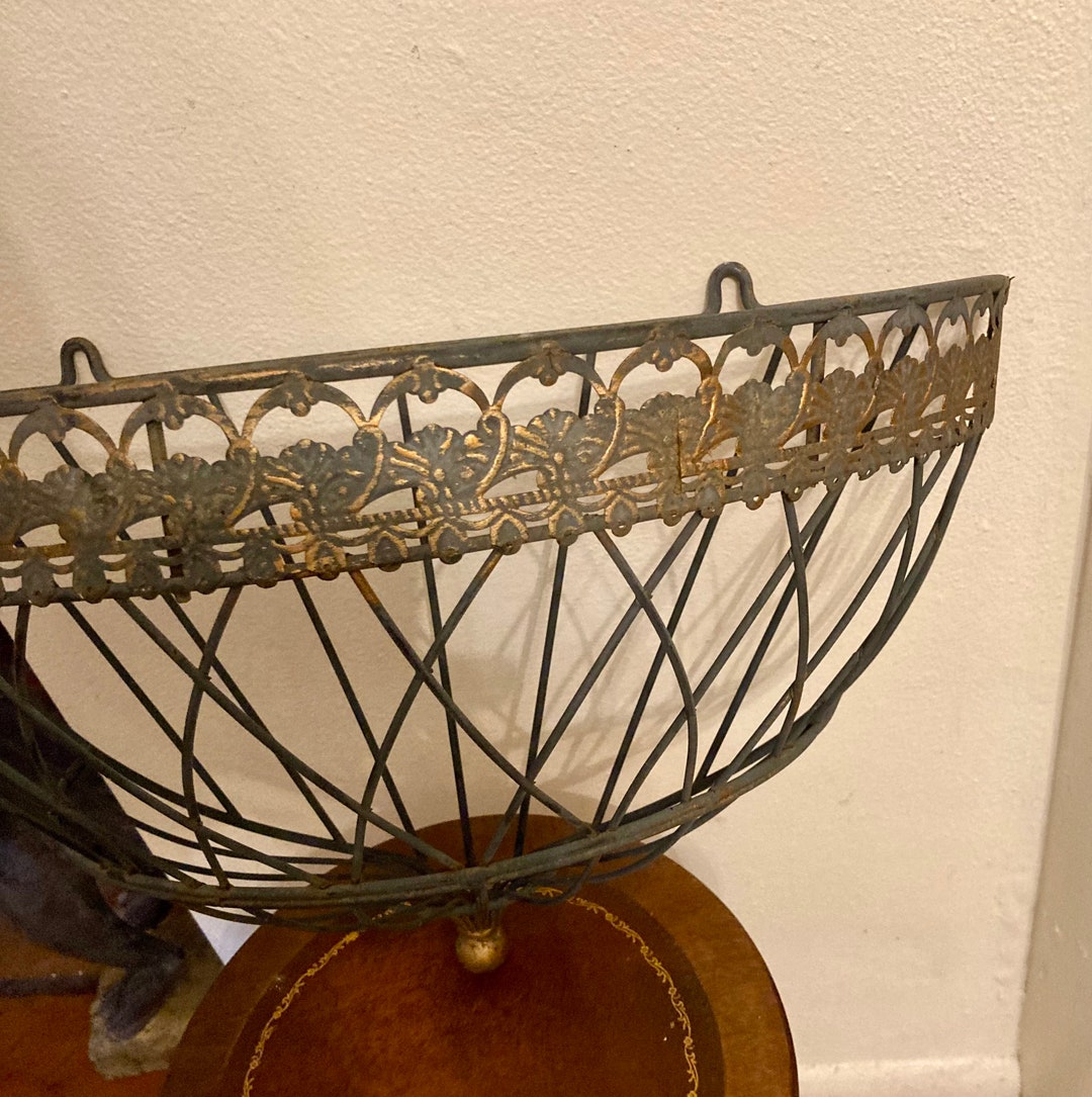 Wire Wall Mount Planter Baskets, Metal Wall Hanging Wire Planter, Iron ...