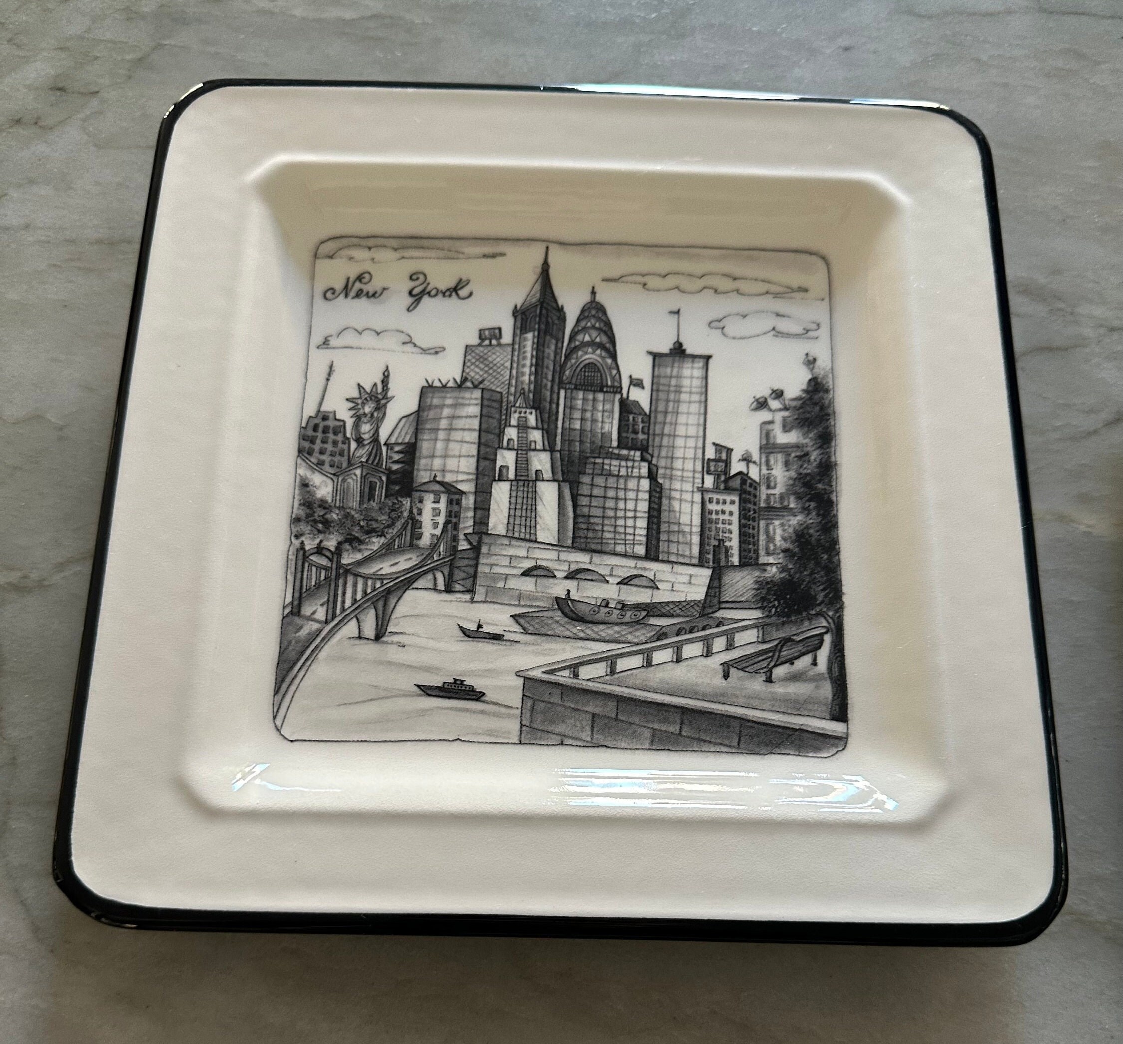 Brunelli Square "cities" Plates (set of 3: 2 NYC, 1 London) - Italy - Etsy