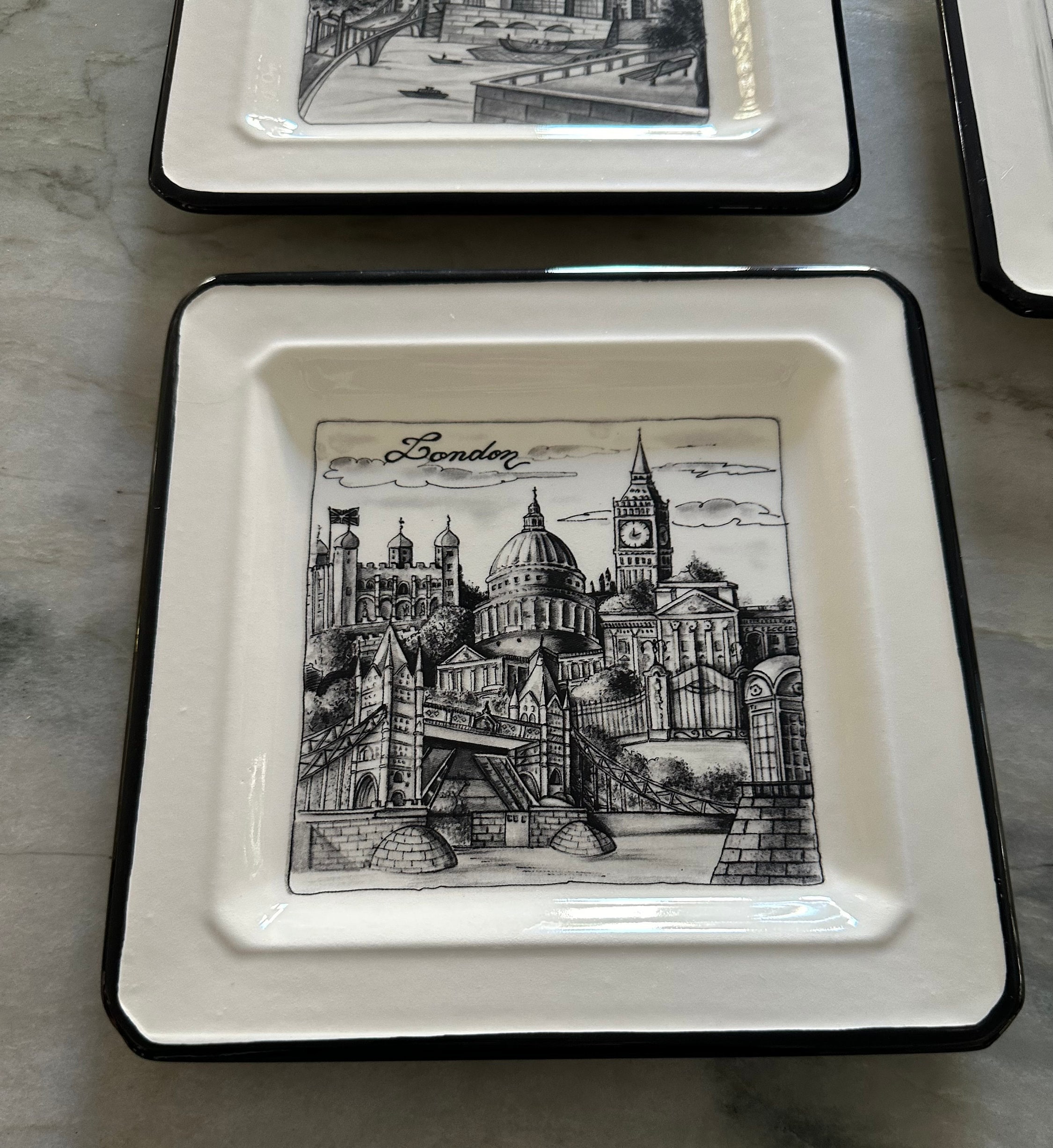 Brunelli Square cities Plates set of 3: 2 NYC 1 - Etsy