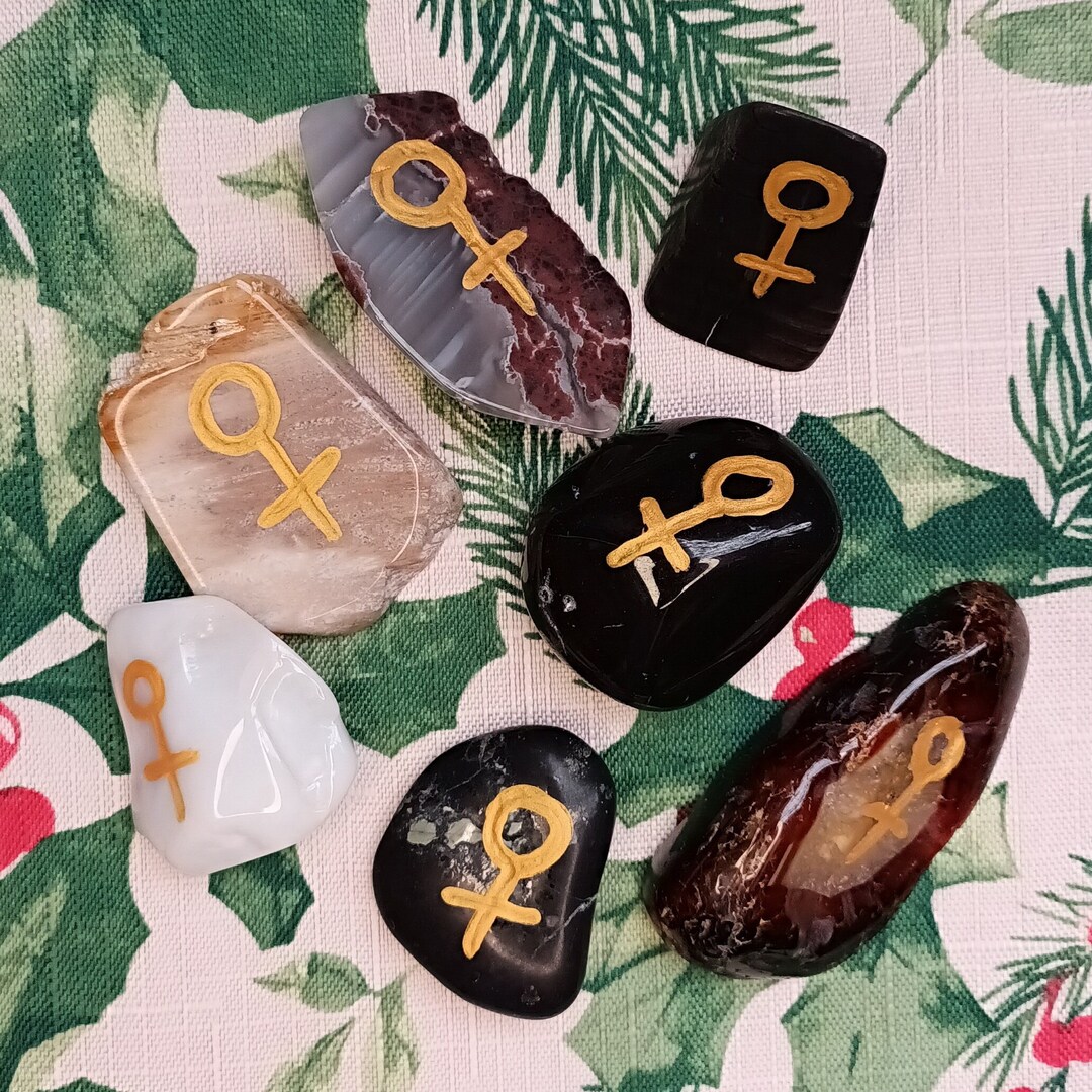 Aphrodite Venus Alter or Pocket Stone Ready to Ship - Etsy UK
