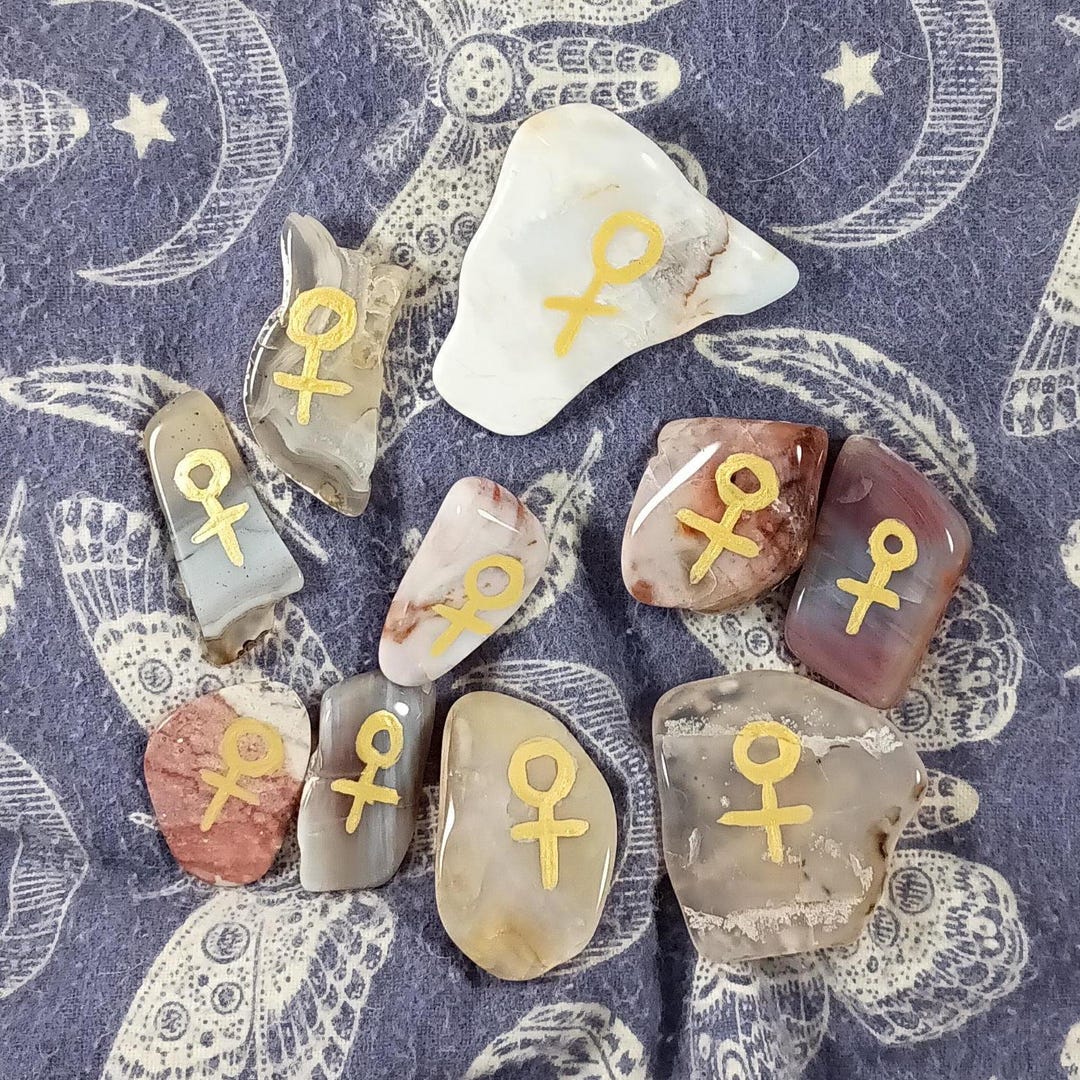 Aphrodite - Venus Alter or Pocket Stone -- Ready to Ship! -- Listing 2 ...