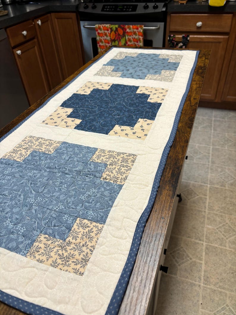 Colonial Blue and Cream Table Runner - Etsy