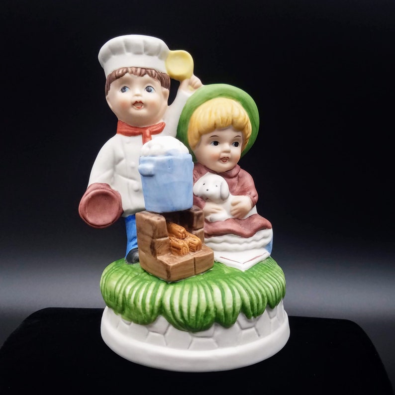 Vintage Chef Cook Porcelain Bisque Collectible Figurine Music Box it's ...
