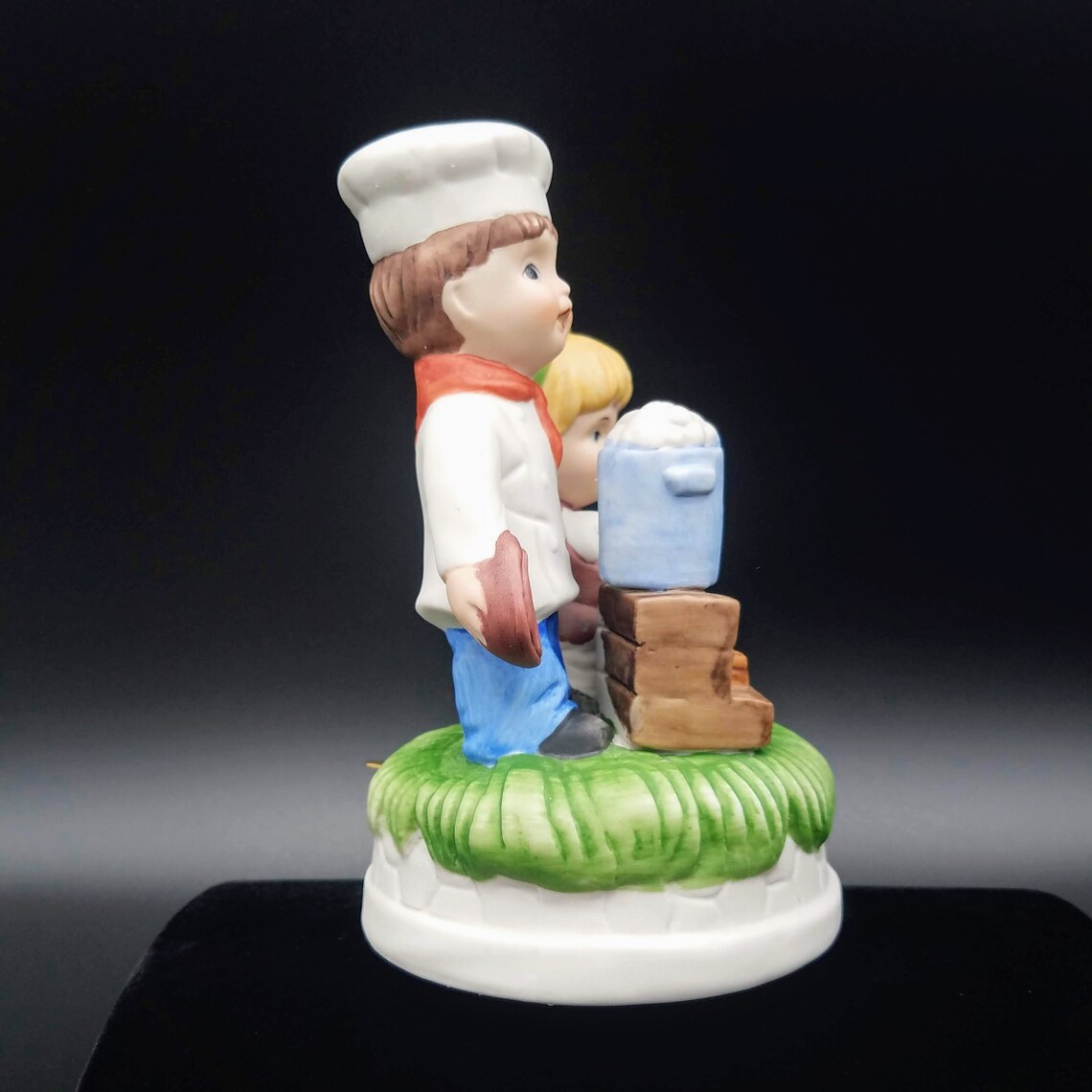 Vintage Chef Cook Porcelain Bisque Collectible Figurine Music Box it's ...