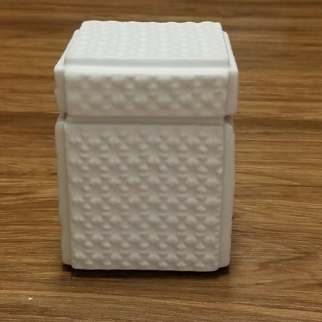 Global Views Ceramic Dimple Box Matte White 6 X 4.5 X 4.5 - Etsy