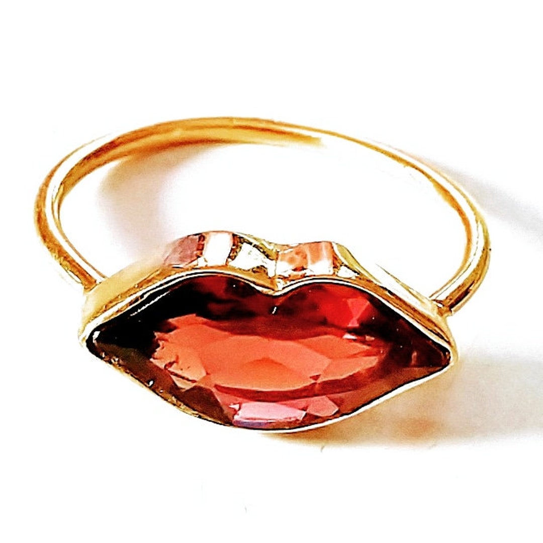 Red Garnet Lips Ring: 925 Sterling Silver Gold Plated Kiss Ring, Garnet ...