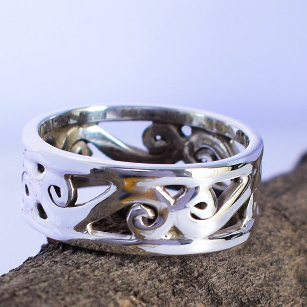 Surfer Girl Ring - Etsy