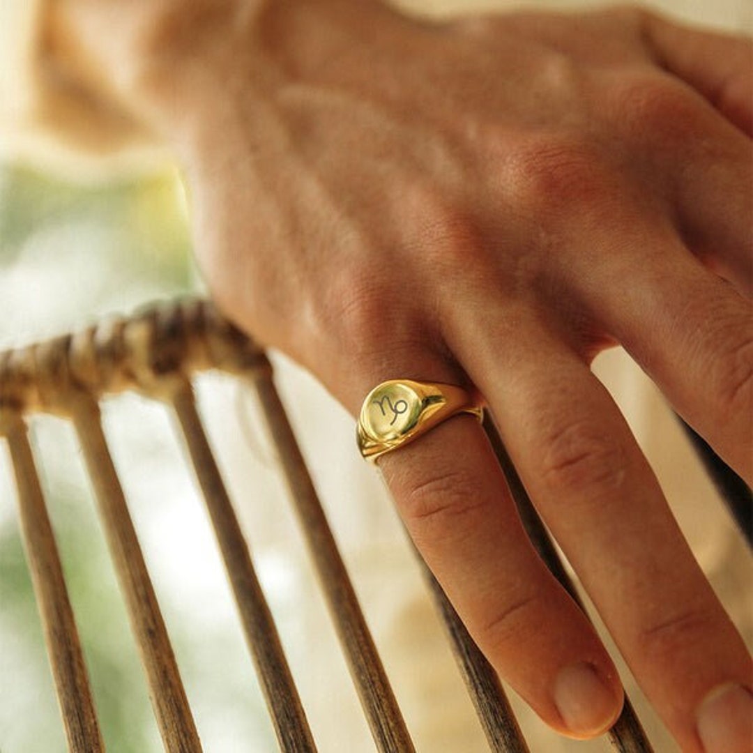 Capricorn Signet Ring - Custom Engraved Zodiac Sign Ring - Horoscope ...