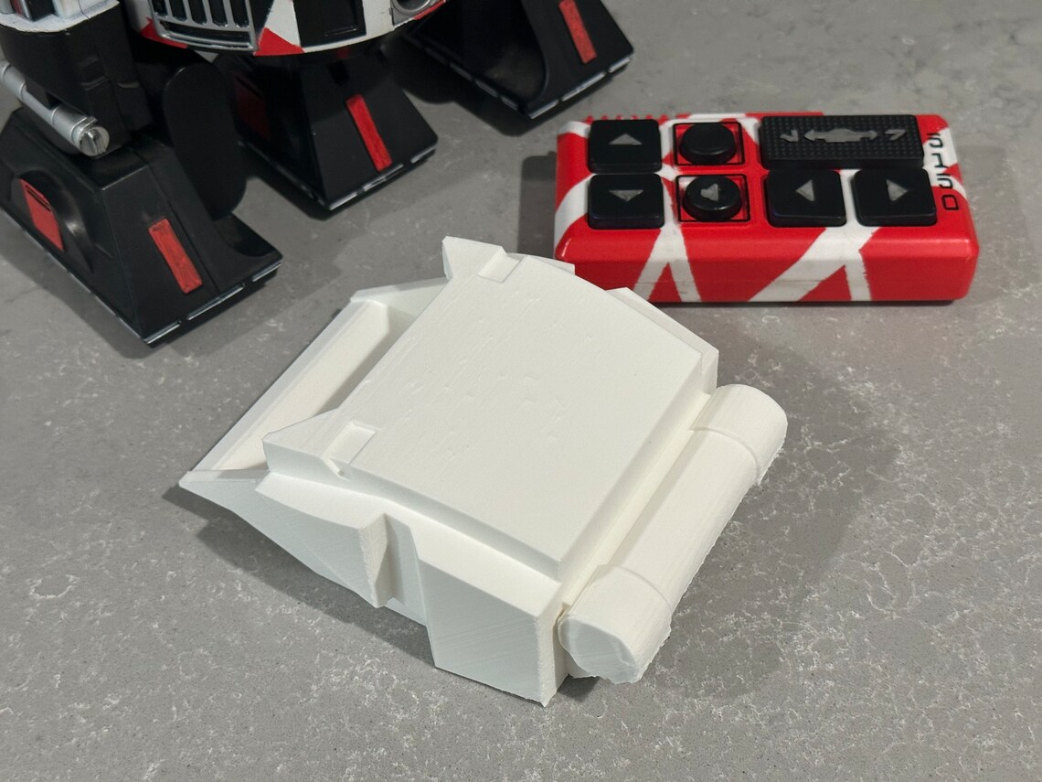 Star Wars Galaxy’s Edge Droid Depot Clone Trooper Remote Holder ...