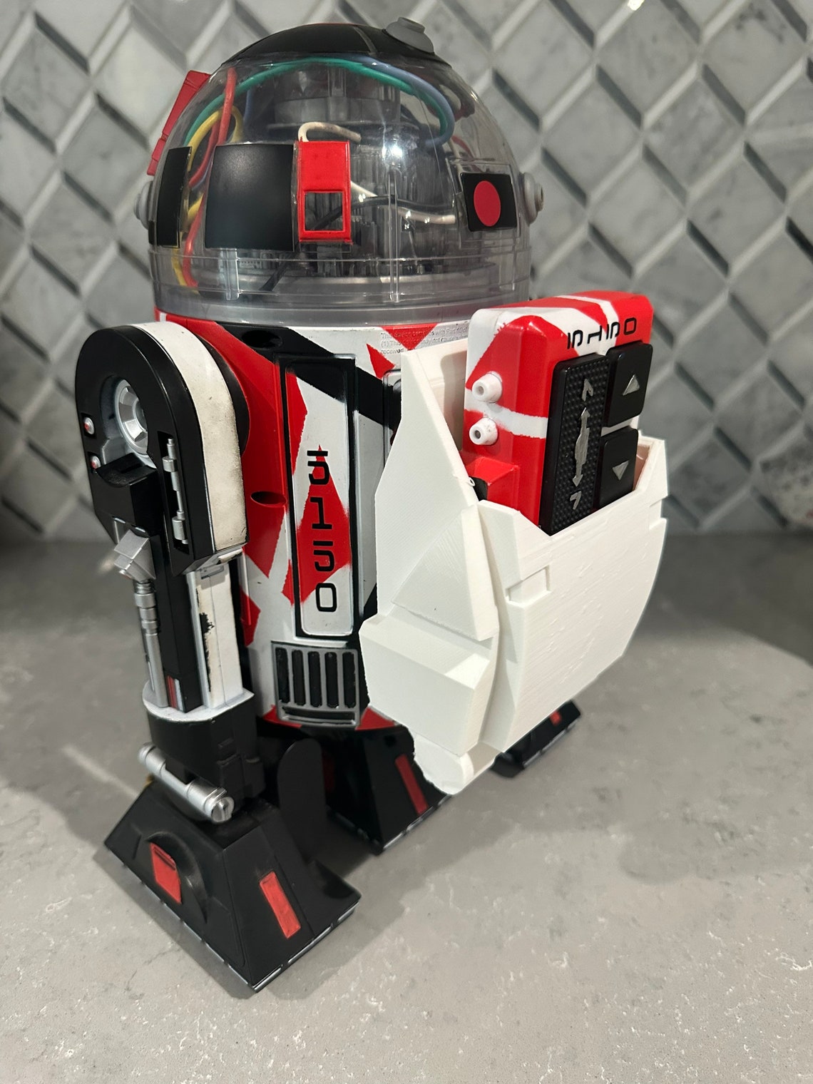 Star Wars Galaxy’s Edge Droid Depot Clone Trooper Remote Holder ...