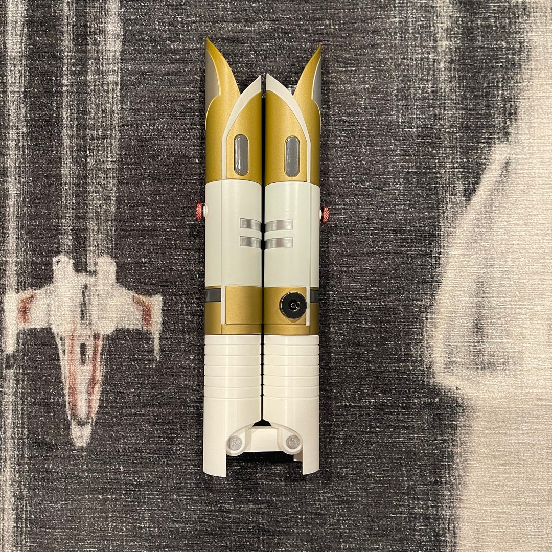 Star Wars Galaxy's Edge Jedi Temple Guard Legacy Lightsaber Pike ...