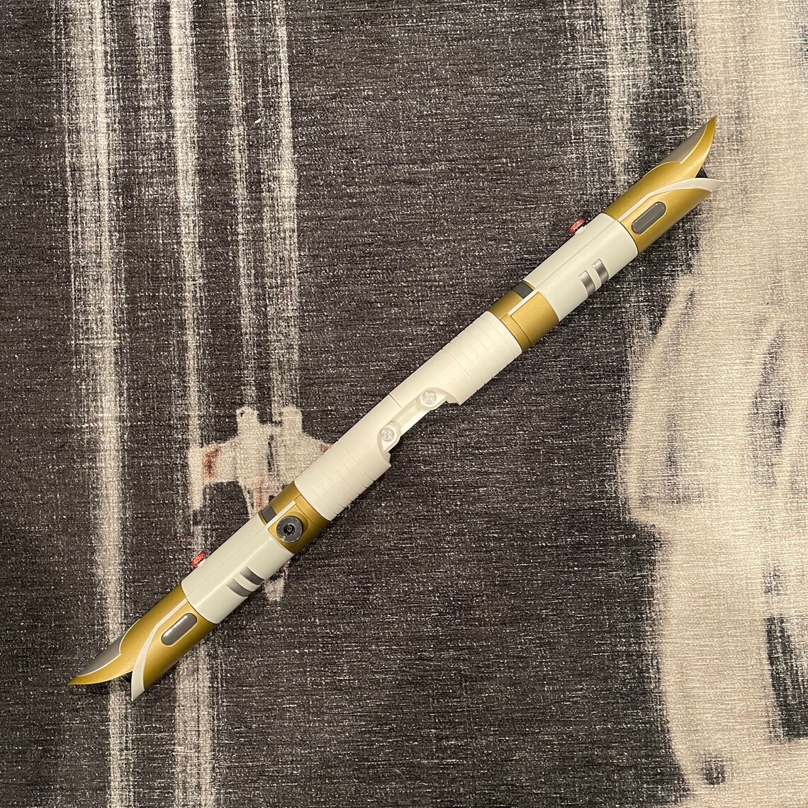 Star Wars Galaxy's Edge Jedi Temple Guard Legacy Lightsaber Pike ...
