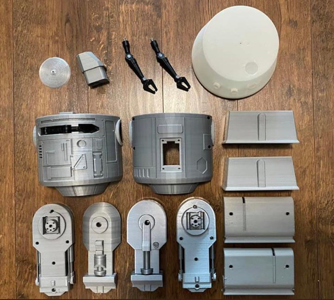 Star Wars Galaxy's Edge Droid Depot CHOPPER Conversion Kit - Version 2 ...