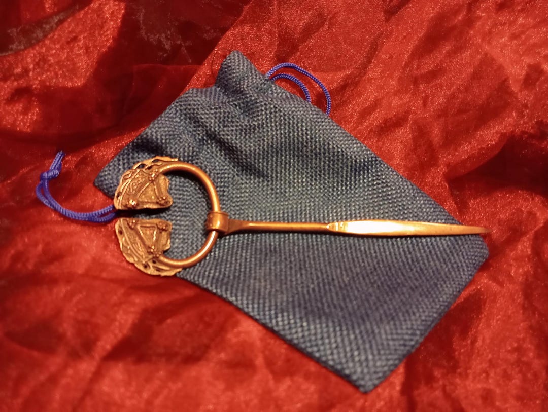Bronze Pennanular Brooch - Etsy