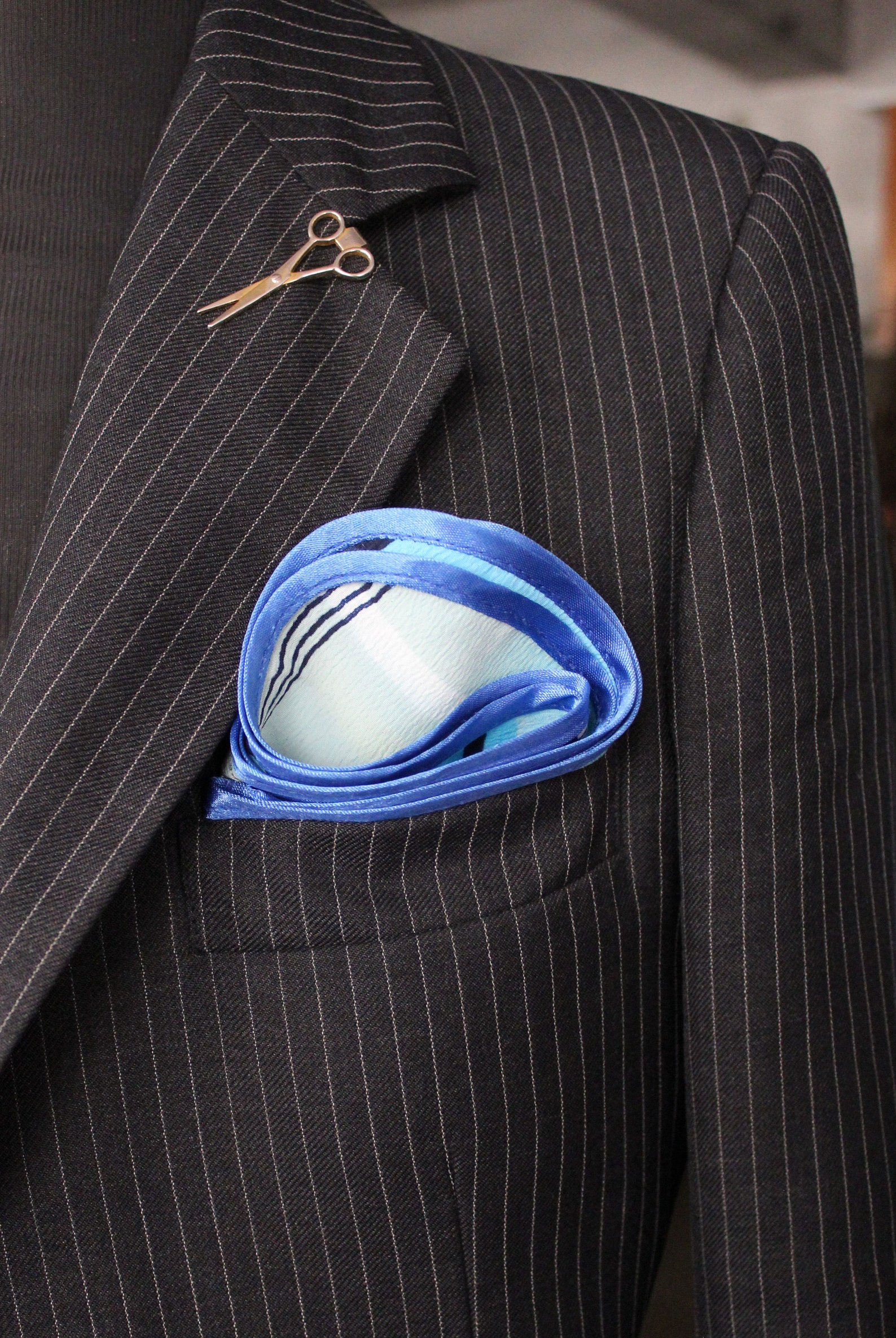 Suit Pocket Square, Round Handkerchief, Informal Edge Border ...