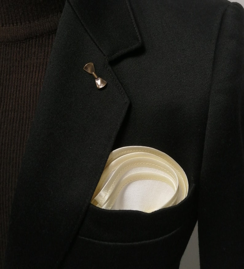 Edge Border Handkerchief, White Suit Pocket Square, Round Handkerchief ...