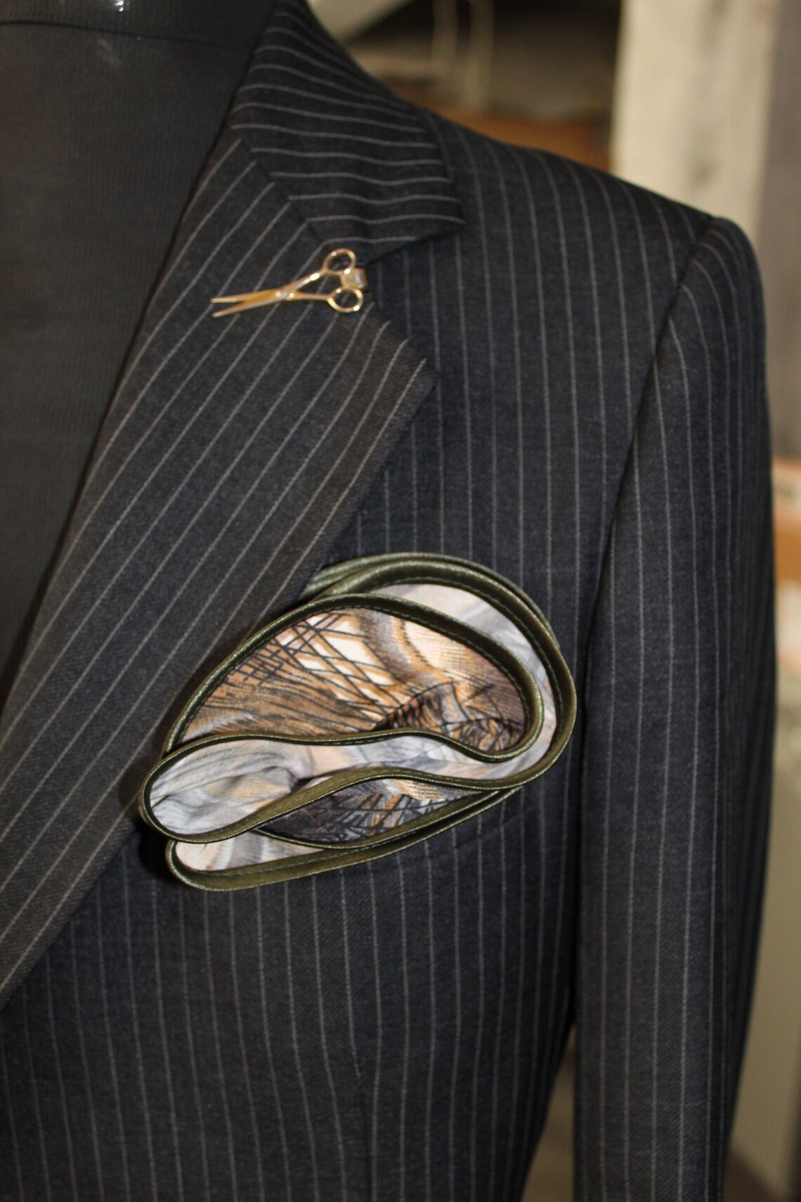 Round Handkerchief, Formal Edge Border Handkerchief, Suit Pocket Square ...