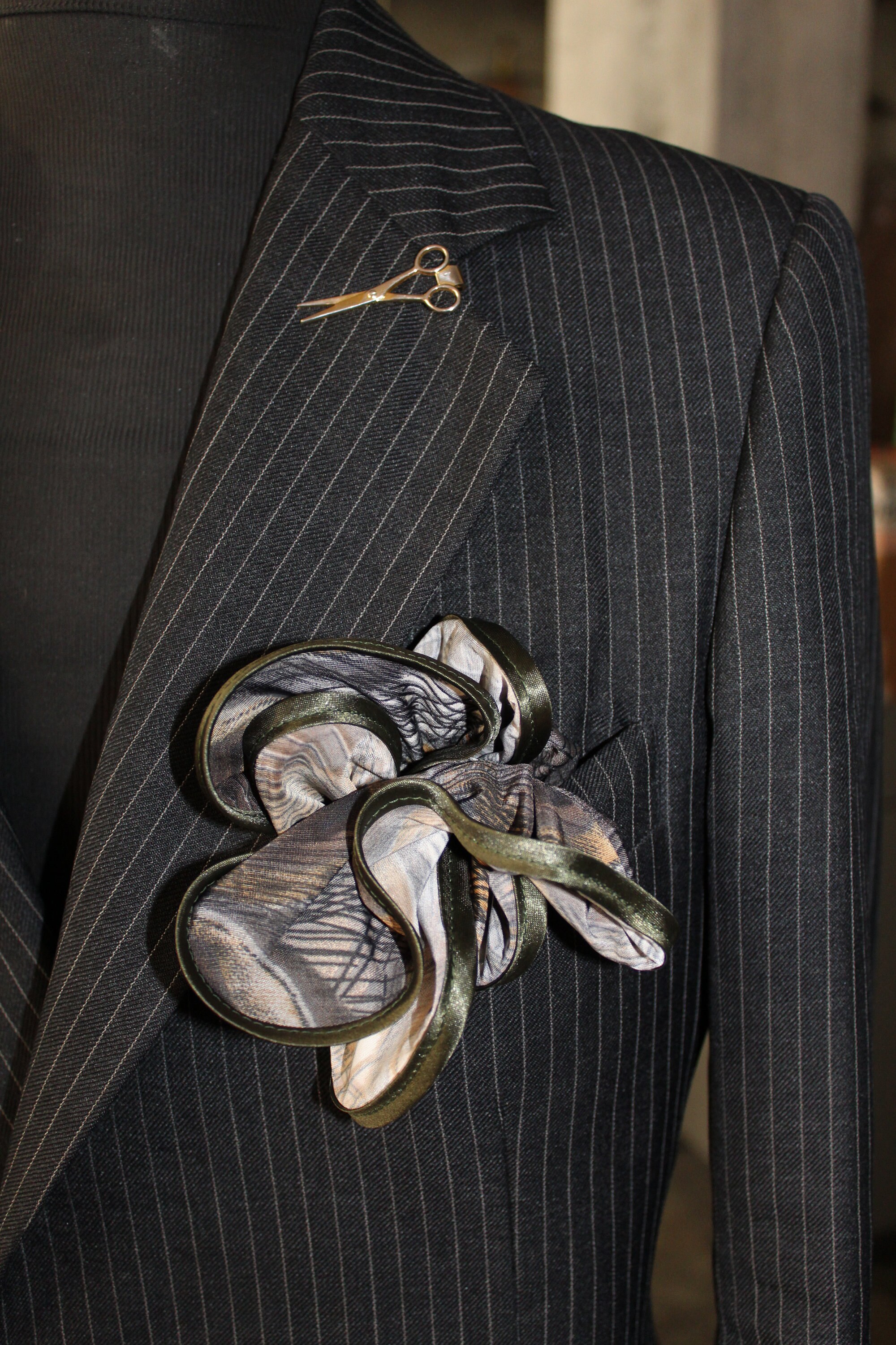 Round Handkerchief, Formal Edge Border Handkerchief, Suit Pocket Square ...