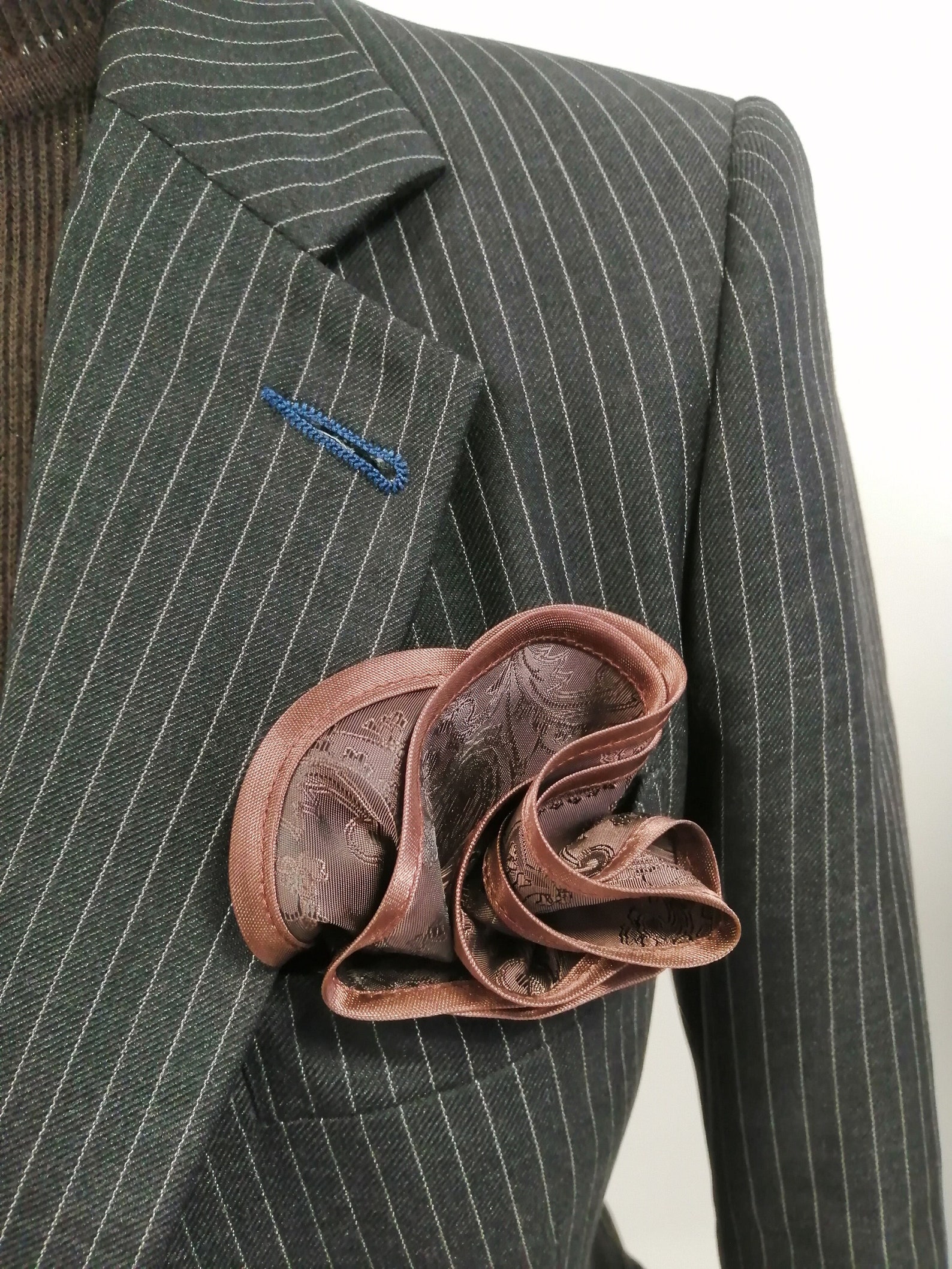 Formal Pocket Square, Round Handkerchief, Edge Border Handkerchief ...